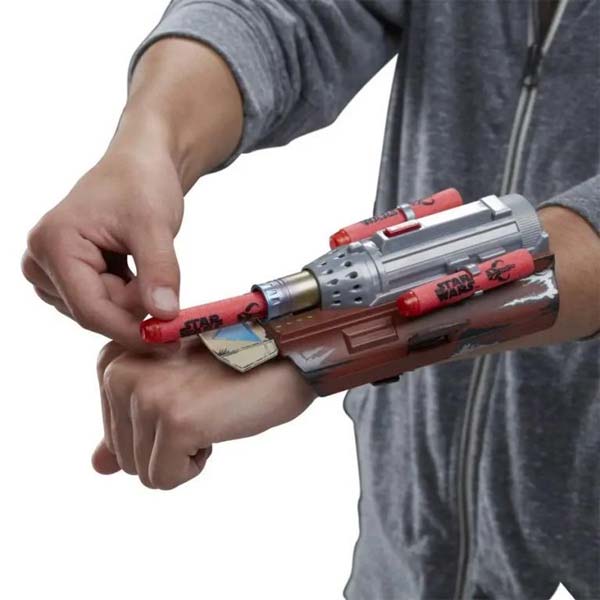 Nerf RP Mandalorian Gauntlet (Star Wars) - PlayGoSmart